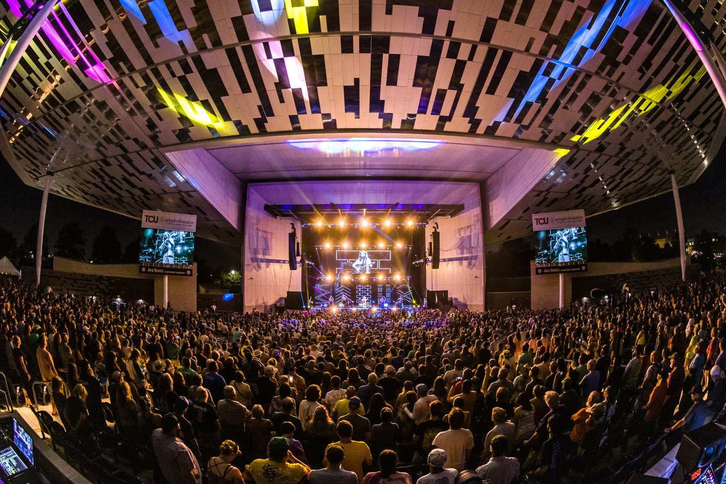 Rent Everwise Amphitheater at White River State Park in Indianapolis ...